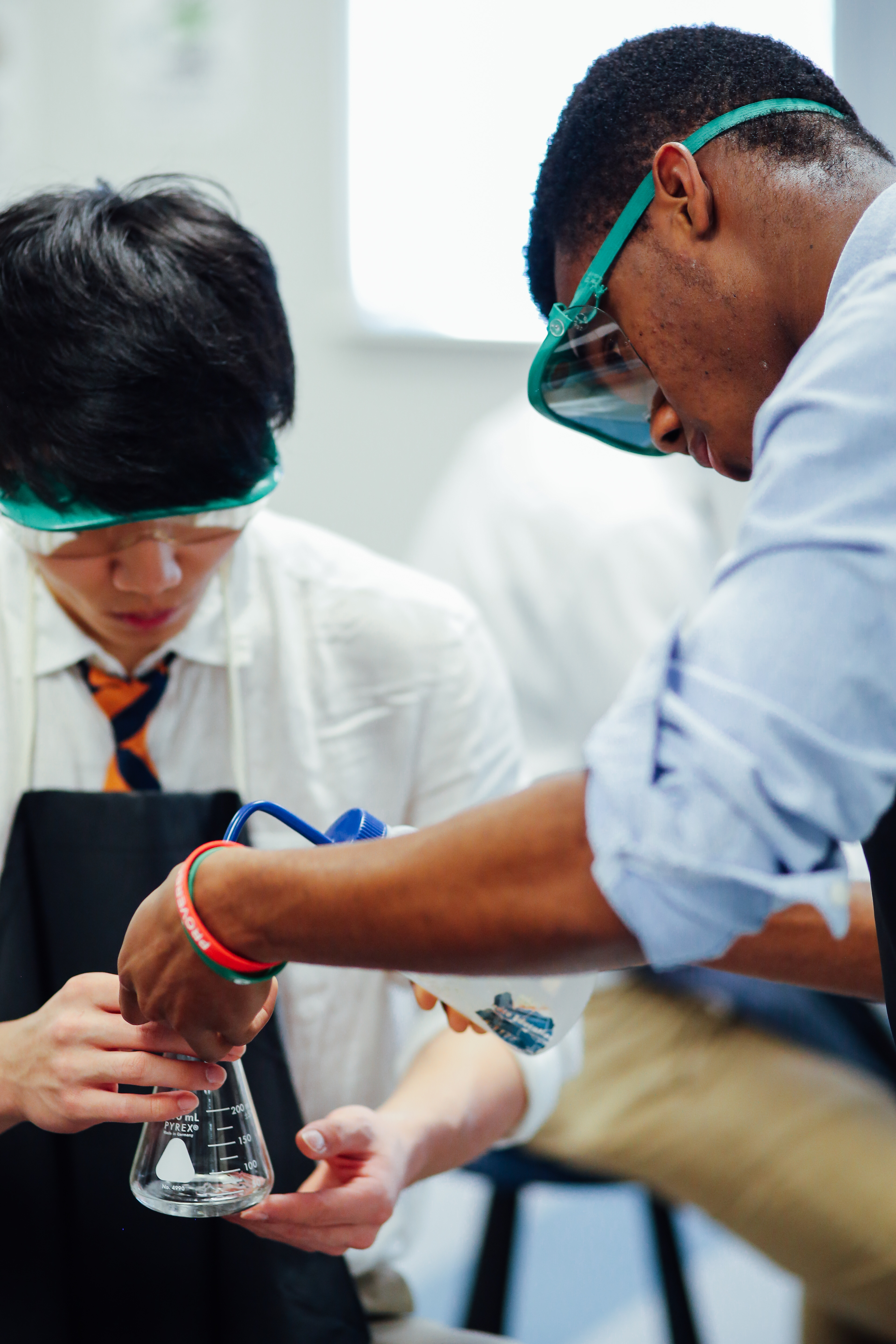 Oxidation-Reduction Reactions in Chemistry - The Brook Hill School