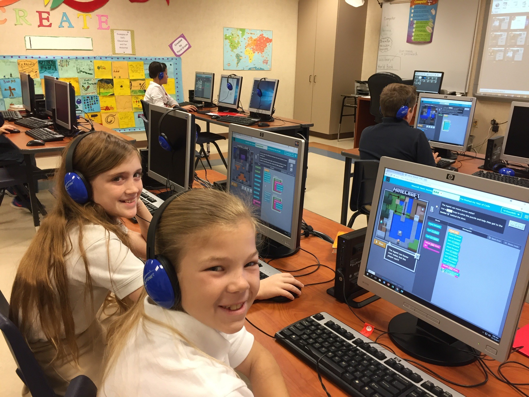 Our Lower School students are coding in computer lab - The Brook Hill ...