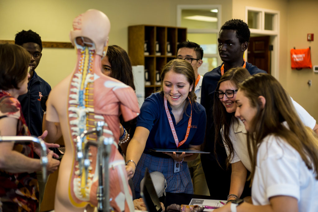 Anatomy 101: An Introductory Lab - The Brook Hill School